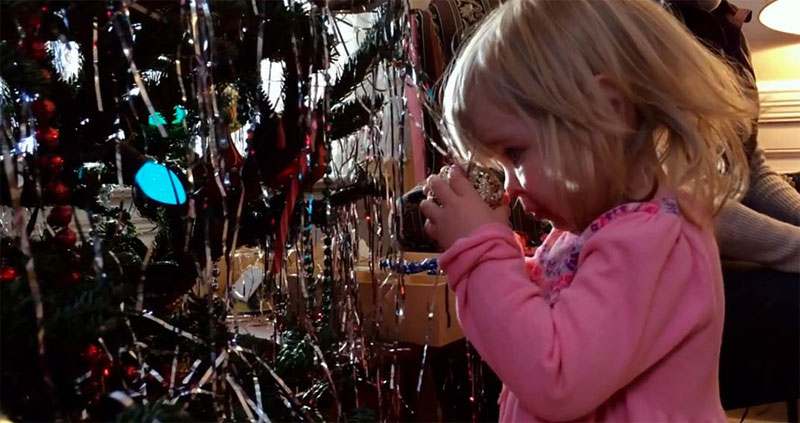 Apple Outs Holiday Ad Showcases IPhone 5 Video Big Ideas apple-outs-holiday-ad-showcases-iphone-5-video-big-ideas